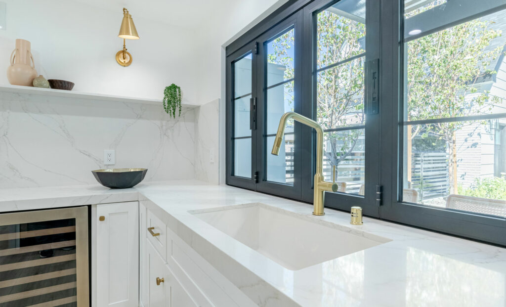 Sterling Light - Vadara Quartz Surfaces